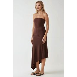 Strapless Bodycon Maxikleid mit asymmetrischem Saum
