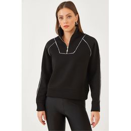 Kapuzensweatshirt in &Uuml;bergr&ouml;&szlig;e mit Pompom und verk&uuml;rztem Schnitt