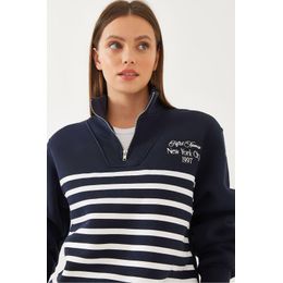 Gestreiftes Relaxed Fit Sweatshirt mit halbem Rei&szlig;verschluss und Stickerei