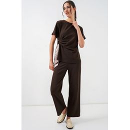 Crew Neck mit Schleifen-Detail und Rippstruktur Set mit weiten Hosen
