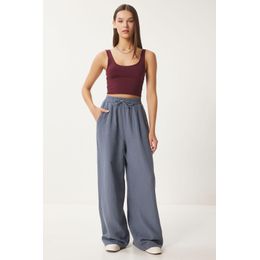 Weite Hosen mit Bindeg&uuml;rtel und Bindungsdetails