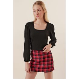 Strukturierte Bluse mit quadratischem Kragen und langen &Auml;rmeln