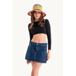 Scoop-Neck Basic Top