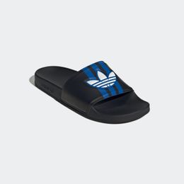 Badesandale adidas originals "ADILETTE", Herren, Gr. 44,5, schwarz (core schwarz, blau, cloud wei&szlig;), Synthetik, Schuhe Badelatschen Pantolette, Badelatschen