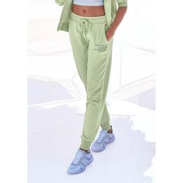 Buffalo Jogginghose gr&uuml;n Gr. 32/34 f&uuml;r Damen. Mit Druck, Metalllabel. Bequem. Nachhaltig.