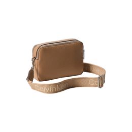 Umh&auml;ngetasche Calvin Klein "WEBBING 2X STRAP CAMERA BAG", Damen, Gr. B/H/T: 19,5cm x 13cm x 4cm, beige, Lederimitat, unifarben, Taschen Umh&auml;ngetasche, Damen Schultertasche, Handtasche mit Logoschriftz&uuml;gen
