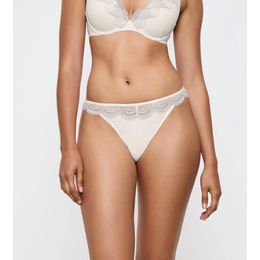Slip Triumph "Comfort Glam String", Damen, Gr. 40, wei&szlig; (silk wei&szlig;), Spitze, Obermaterial: 80% Polyamid, 20% Polyester, k&ouml;rpernah, Unterhosen Slip, raffinierte Spitze