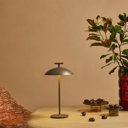 Kartell Geen-A Akku Tischleuchte, LED, 09710BR,