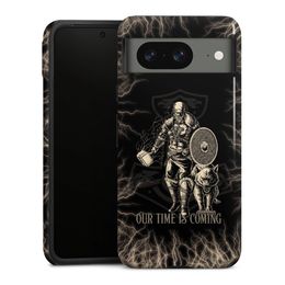 DeinDesign Google Pixel 8 Handy Panzer Handyh&uuml;lle robuste Outdoor H&uuml;lle Schutzh&uuml;lle gl&auml;nzend Tv Show Designs Wikinger Vikings Tough Case