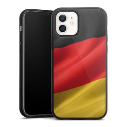 DeinDesign iPhone 12 Handy Gallery Case Handyh&uuml;lle 9H Geh&auml;rtetes Glas R&uuml;ckseite H&uuml;lle Flags Flag Germany Gallery Case