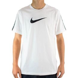 Nike Sportswear Repeat T Shirt Club in Wei&szlig;