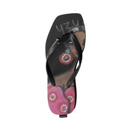 Uzurii Schwarze Flip-Flops mit Strandprint Claudia, mittelhoher Absatz, schwarz