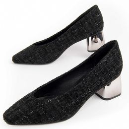 Montevita Nussia2 Absatzschuh Schwarz