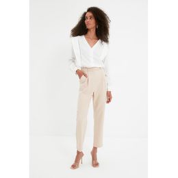 Trendyol Hose in Beige - 65% | Gr&ouml;&szlig;e 38 | Damenhosen