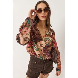 &Uuml;bergro&szlig;es Langarmshirt mit abstraktem Muster
