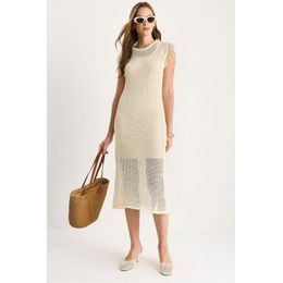Midi-Kleid mit strukturiertem Stoff und R&uuml;schendetails