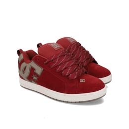 Schn&uuml;rschuh DC Shoes "Court Graffik", Damen, Gr. 12(46), brick rot, warm taupe, Obermaterial:Obermaterial: Leder (Kuh) / Futter: Textil / Au&szlig;ensohle: Gummi;, Schuhe Schn&uuml;rschuh