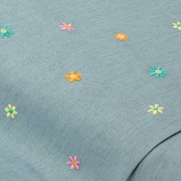 buttinette Leichter Jeansstoff (Hemdenjeans) "Blume" bestickt, hellblau/bunt