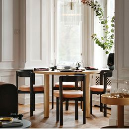 IKEA STOCKHOLM 2025 Tisch