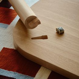 IKEA STOCKHOLM 2025 Tisch