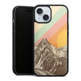 DeinDesign iPhone 15 Handy Gallery Case Handyh&uuml;lle 9H Geh&auml;rtetes Glas R&uuml;ckseite H&uuml;lle Sunshine Mountain Retro Gallery Case