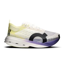 On Cloudboom Strike Schuhe Damen bunt 38.5
