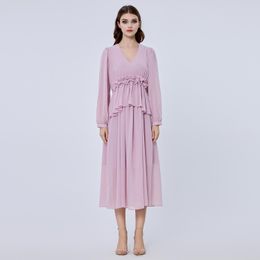 Langes R&uuml;schenkleid aus Chiffon