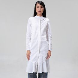 Minimalistisches Hemdblusenkleid