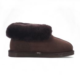 Damen Winterstiefelette aus Schaffell-Wildleder in Braun zum Hineinschl&uuml;pfen - Glacier