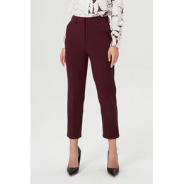 Schmal zulaufende Caprihose