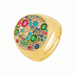 Luxenter Ring mit mehrfarbigen Zirkonia-Steinen, 18 Karat Gelbgold-Finish &ndash; Lidat