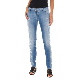Met Lange Denim-Hose getragen und zerrissen Wirkung 10DBF0598 Frau