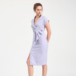 Drapiertes, asymmetrisch geschnittenes Kleid