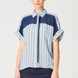 Farbblock-Shirt mit kurzen &Auml;rmeln und geometrischem Druck