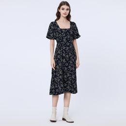 Kleid mit quadratischem Ausschnitt und Liberty-Print