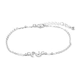 Luxenter Armband mit Silberfinish &ndash; Alphabet