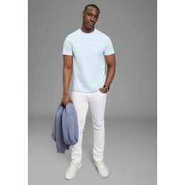 T-Shirt DELMAO, Herren, Gr. 4XL (68/70), hellblau, Single Jersey, Obermaterial: 100% Baumwolle, bedruckt, normal, Rundhals, abgesteppte Kante, Shirts T-Shirt, Kurzarm, mit coolem Print, Rundhalsausschnitt, aus 100% Baumwolle, Topseller