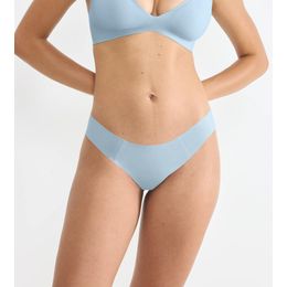 Tanga Sloggi "ZERO Feel 2.0", Damen, Gr. M, blau (light blau), Single Jersey;Interlock, Obermaterial: 76% Polyamid, 24% Elasthan, k&ouml;rpernah, Unterhosen Tanga, nahtlos, superweiches Interlock-Jersey Material, ultraleicht