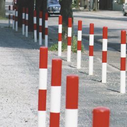 Moravia Sperrpfosten Morion, zum Einbetonieren, &Oslash; 76 mm, feuerverzinkt / rot reflektierend, 1 &Ouml;se