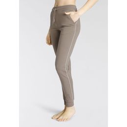 H.I.S. H.I.S Sweathose camelfarben Gr. 32/34 f&uuml;r Damen. Mit Logostickerei. Bequem. Nachhaltig.