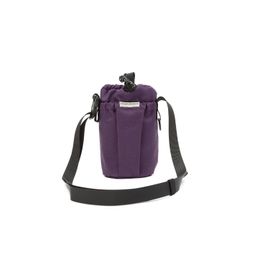 Schultertasche Cleptomanicx "Bottle Bag", Damen, Gr. B/H/T: 19cm x 16cm x 11cm, lila (dunkellila), Kunstfaser, unifarben, Taschen Schultertasche, mit verstellbarem Tragegurt
