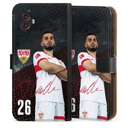 DeinDesign Galaxy XCover 6 Pro Handy Klapph&uuml;lle Handyh&uuml;lle aus Kunst Leder schwarz Flip Case Vfb Stuttgart Official Licensed Product Deniz Undav Sideflip mit 