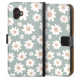 DeinDesign Galaxy XCover 6 Pro Handy Klapph&uuml;lle Handyh&uuml;lle aus Kunst Leder schwarz Flip Case Flowers Daisy Muster Sideflip mit langer Lasche