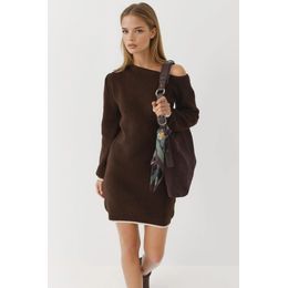 Asymmetrischer Kragen Rippstrickkleid
