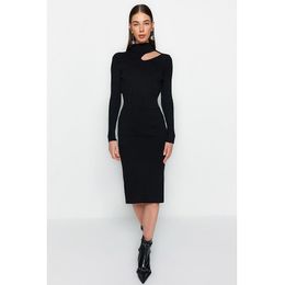 Trendyol Kleid in Schwarz - 64% | Gr&ouml;&szlig;e S | Damen-kleider