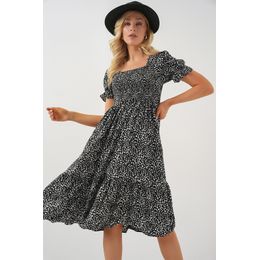 Blumenkleid mit Quadratkragen und Bindegurt in Midi-L&auml;nge