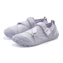 Aquaschuh Venice Beach "Badelatsche, Badeschuhe, Badeschlappe, Barfu&szlig;schuh, leichter Slipper", Damen, Gr. 36, lila (flieder), Obermaterial: 100% Textilmaterial. Decksohle: 100% Textilmaterial. Futter: 100% Textilmaterial. Laufsohle: 100% Synthetik, unifarben, Schuhe, Wasserschuh schnelltrocknend mit ultraleichter Sohle VEGAN