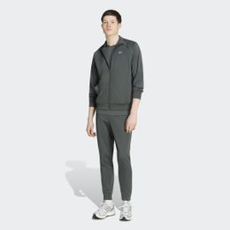 Trainingsanzug adidas originals "TECH ESS TS", Herren, Gr. S, legend ivy, Obermaterial: 100% Polyester, Sportanz&uuml;ge Trainingsanzug