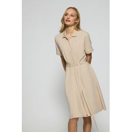 Gekn&ouml;pftes Kleid beige mit gesticktem PC-Logo