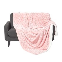 Homescapes KUSCHELDECKE Sherpa 160/200 cm, Samtdecke mit Dreieckmuster
